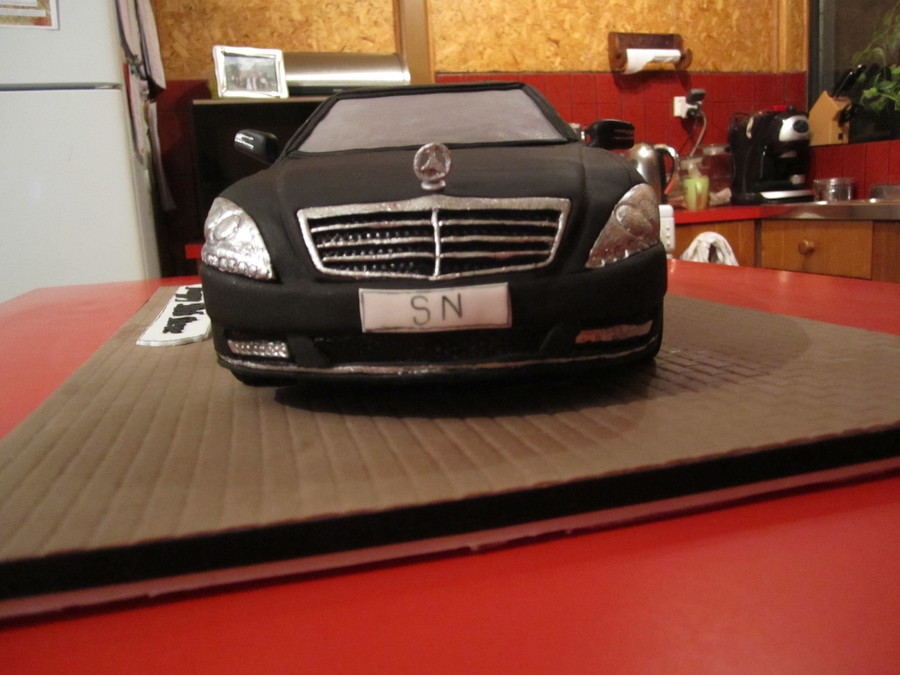 Mercedes S Class Car Cake - CakeCentral.com