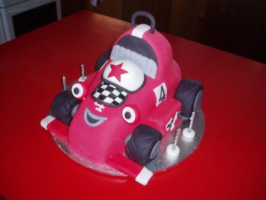 Roary The Racing Car - CakeCentral.com