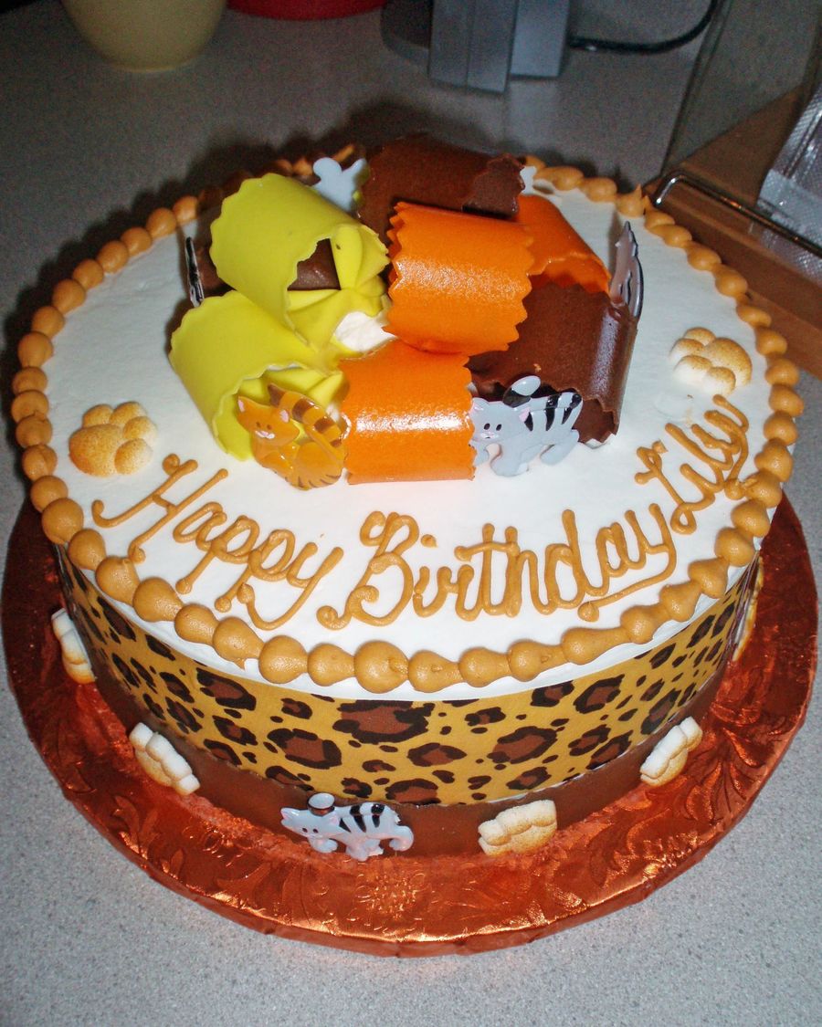 December_Cakes_004.jpg - CakeCentral.com