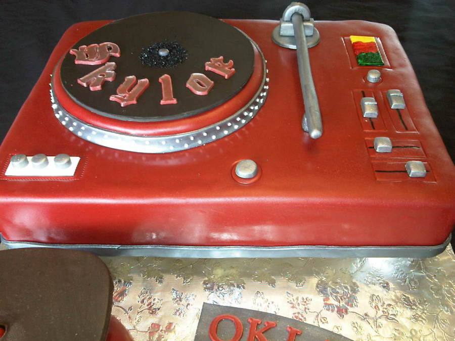 Dj Turntable Graduation Cake - CakeCentral.com