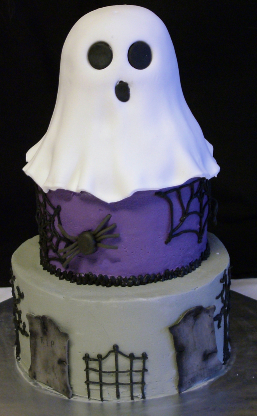 Ghost Cake - CakeCentral.com