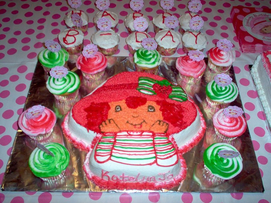 Strawberry Shortcake Face Cake - CakeCentral.com
