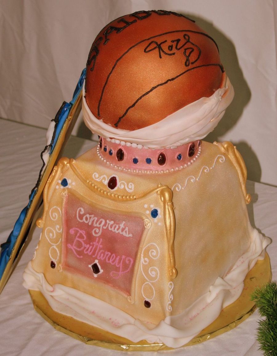 Grand Graduation Trophy - CakeCentral.com