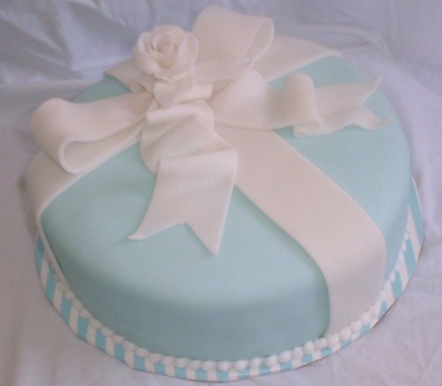 Tiffany Blue Box Cake - CakeCentral.com