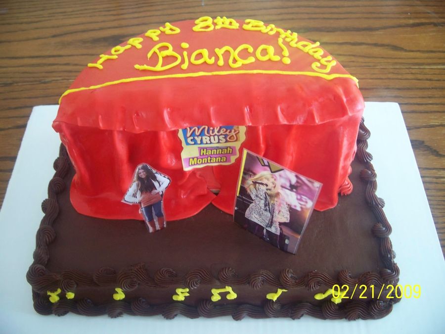 Hannah Montana/ Miley Cyrus On Stage - CakeCentral.com