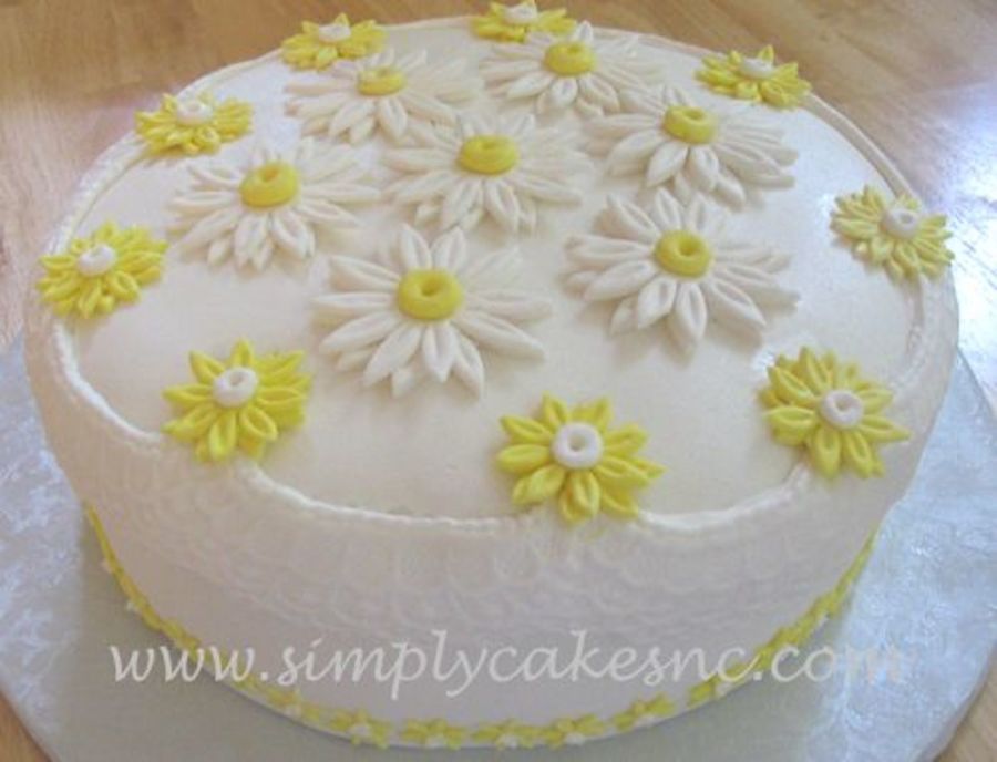 Daisy Cake - CakeCentral.com