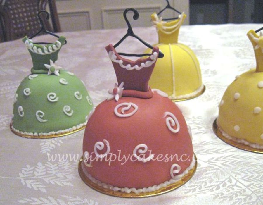 Mini Dresses - CakeCentral.com