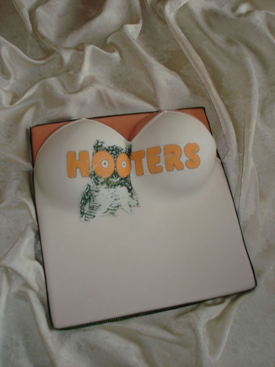 Hooters_Cake.jpg - CakeCentral.com