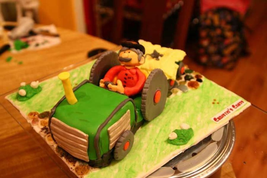 My Tractor Cake - CakeCentral.com