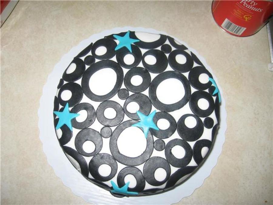 Jessica's Birthday Cake - CakeCentral.com