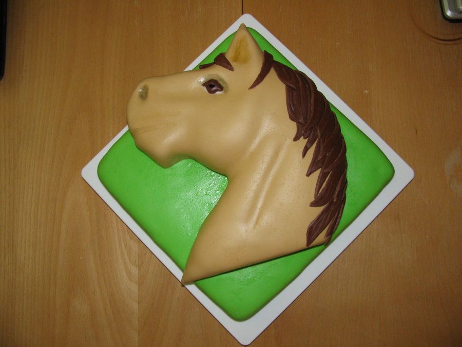 Horse Head - CakeCentral.com