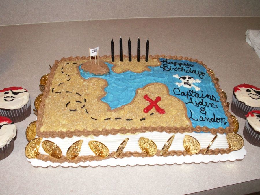 Pirate Treasure Map With Cupcakes - CakeCentral.com