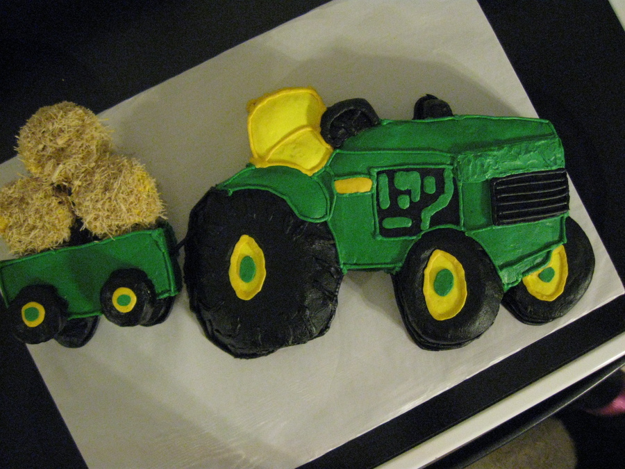 John Deere - CakeCentral.com