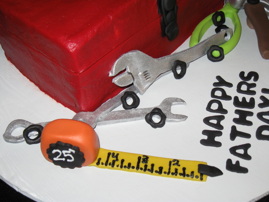 Tool Box And Tools - CakeCentral.com