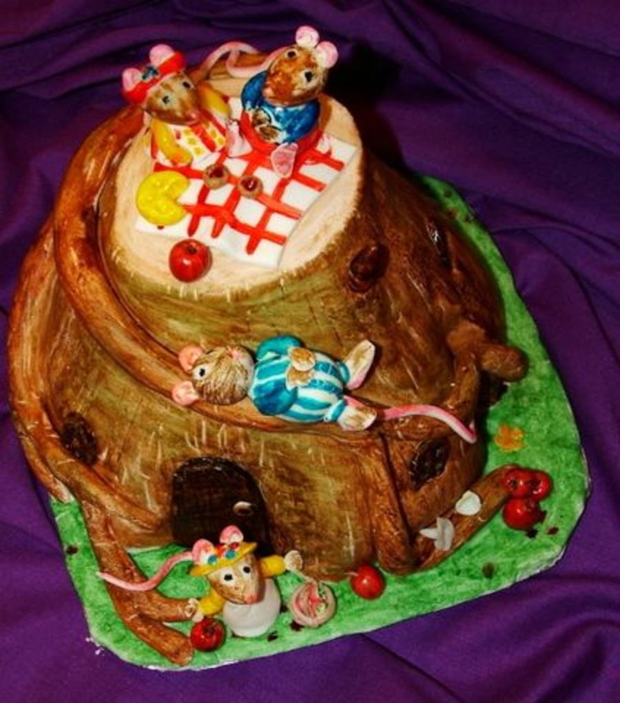 Mouse Picnic - CakeCentral.com