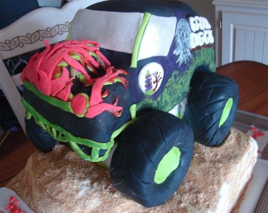Grave Digger Birthday Cake - CakeCentral.com