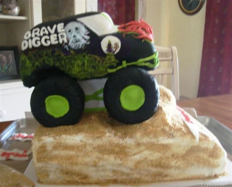 Grave Digger Birthday Cake - CakeCentral.com
