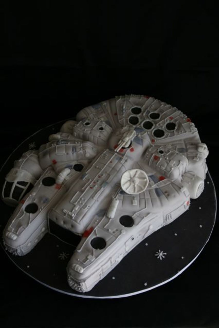 Millenium Falcon - CakeCentral.com