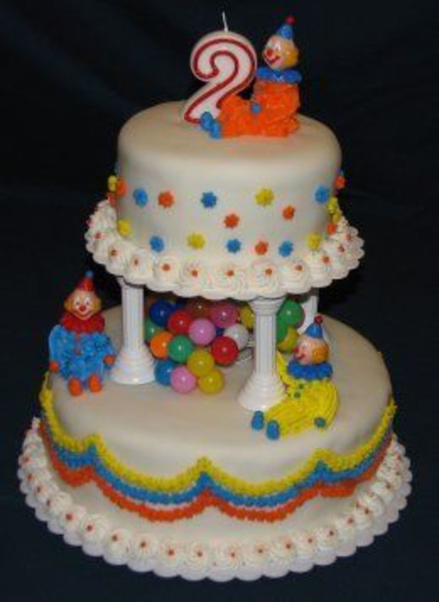 Laura's Cake - CakeCentral.com