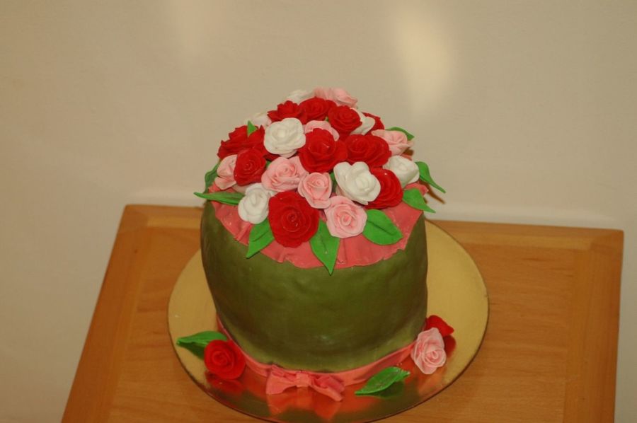 Roses - CakeCentral.com