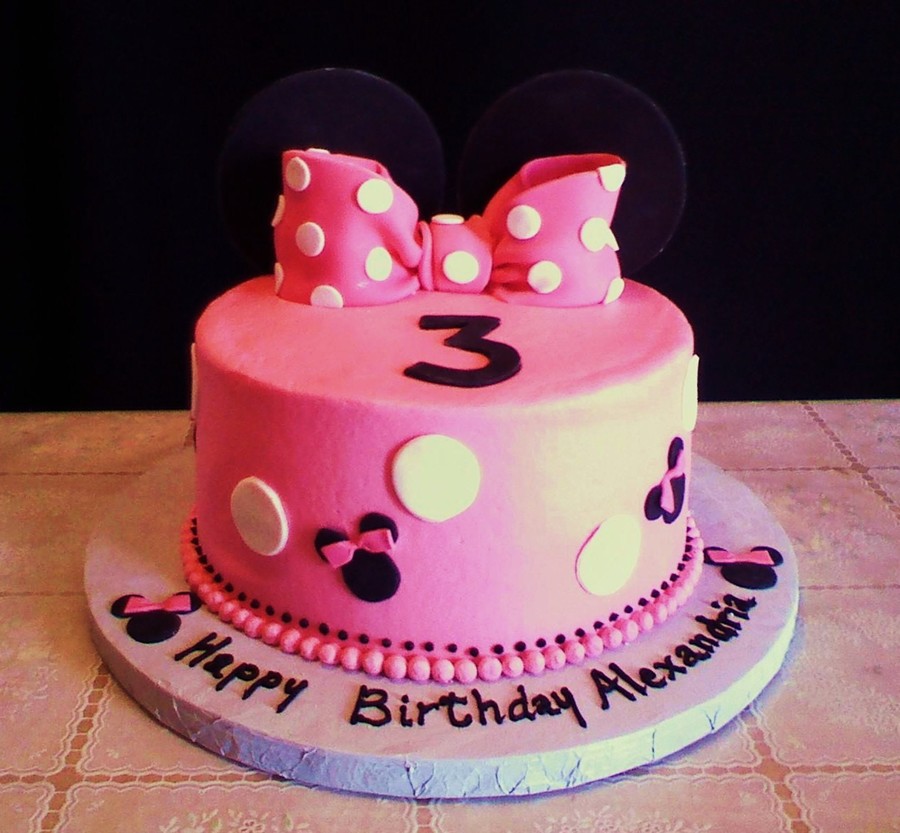 Mini Mouse Cake - CakeCentral.com