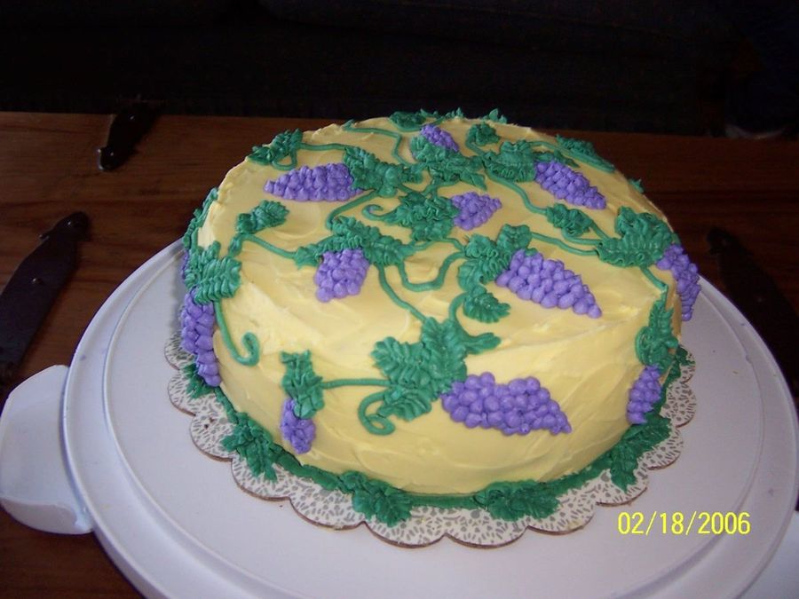 Vineyard Cake - CakeCentral.com