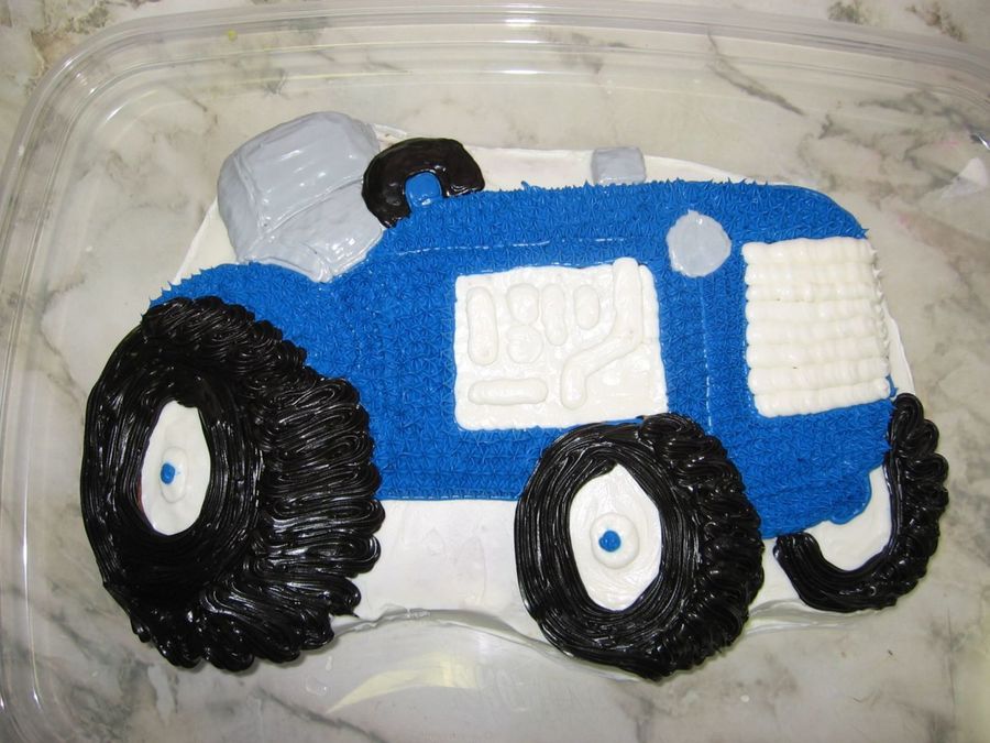 Ford Tractor - CakeCentral.com