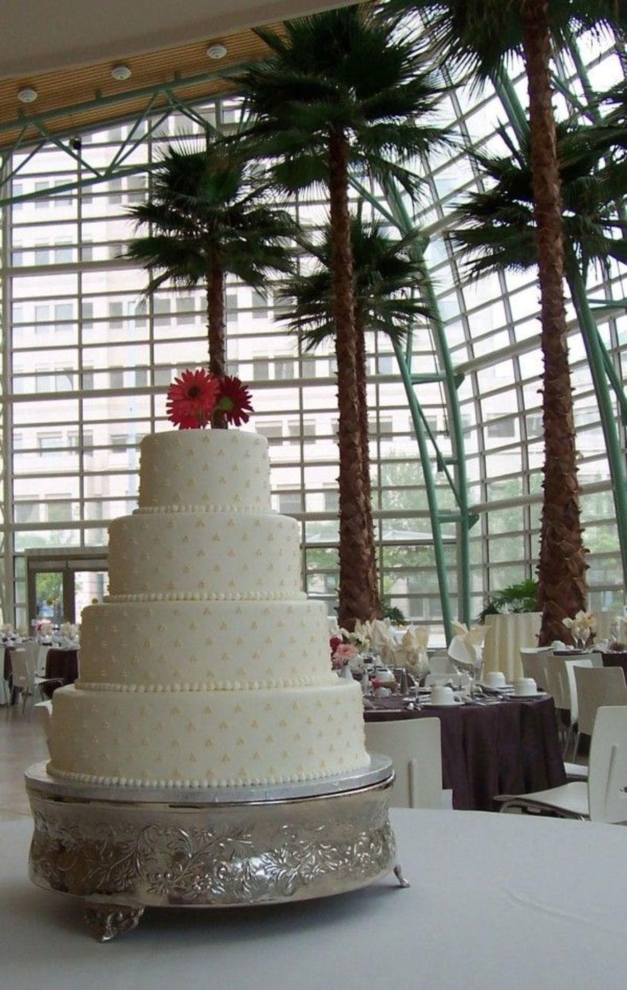 Gerbera Cake - CakeCentral.com