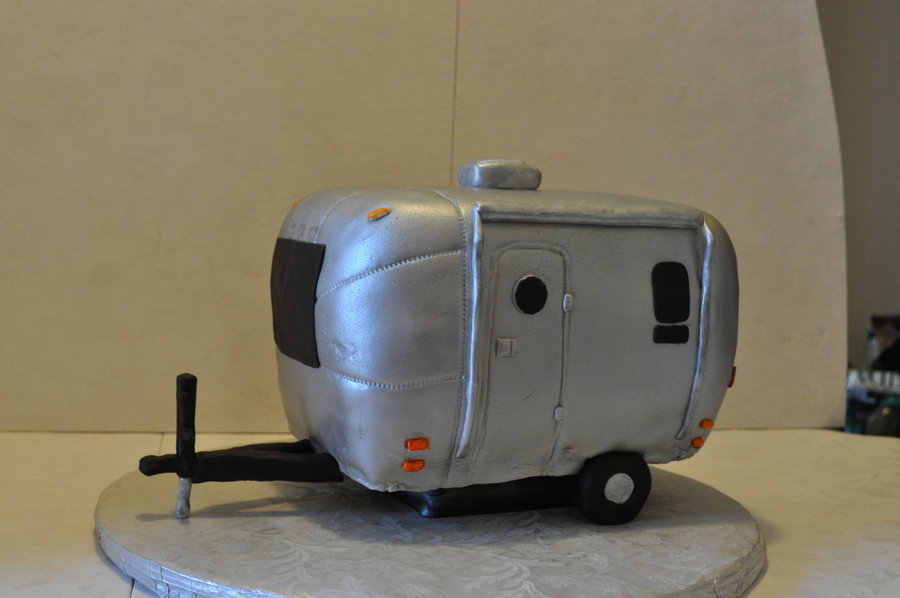 Airstream Trailer - CakeCentral.com