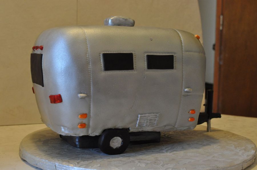 Airstream Trailer - CakeCentral.com