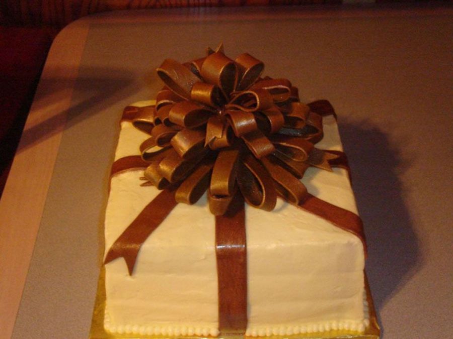 Present Cake - CakeCentral.com