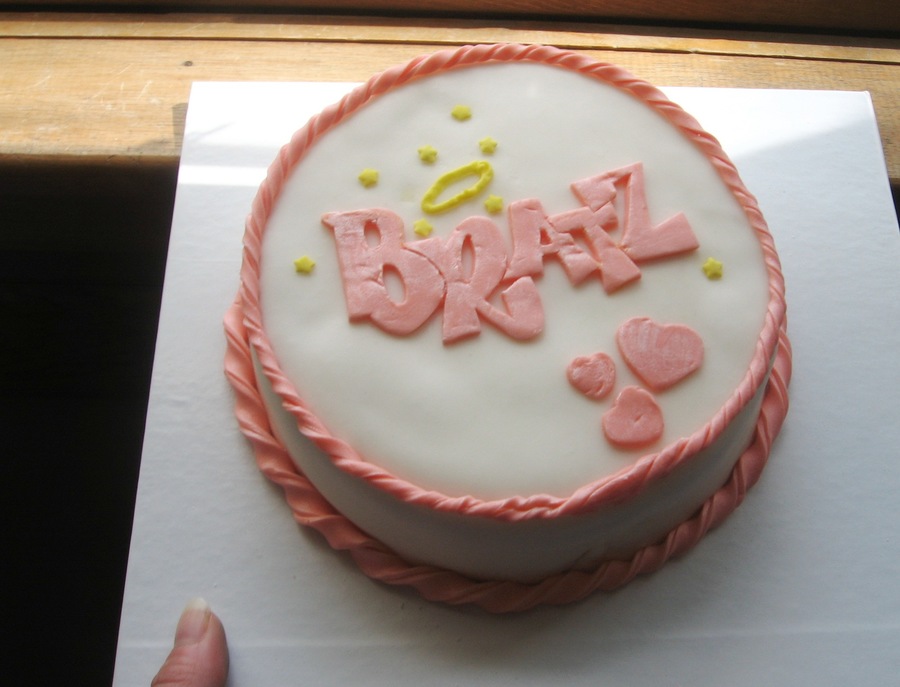 Bratz Cakes - CakeCentral.com