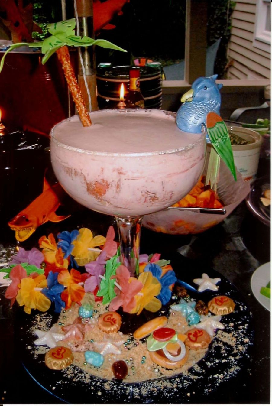 Jimmy Buffet Margarita Cake - CakeCentral.com