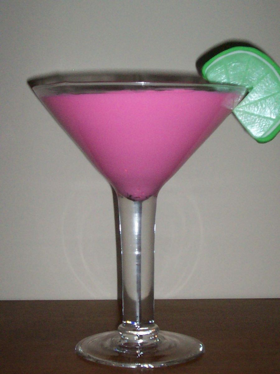 Cosmo Cake - CakeCentral.com