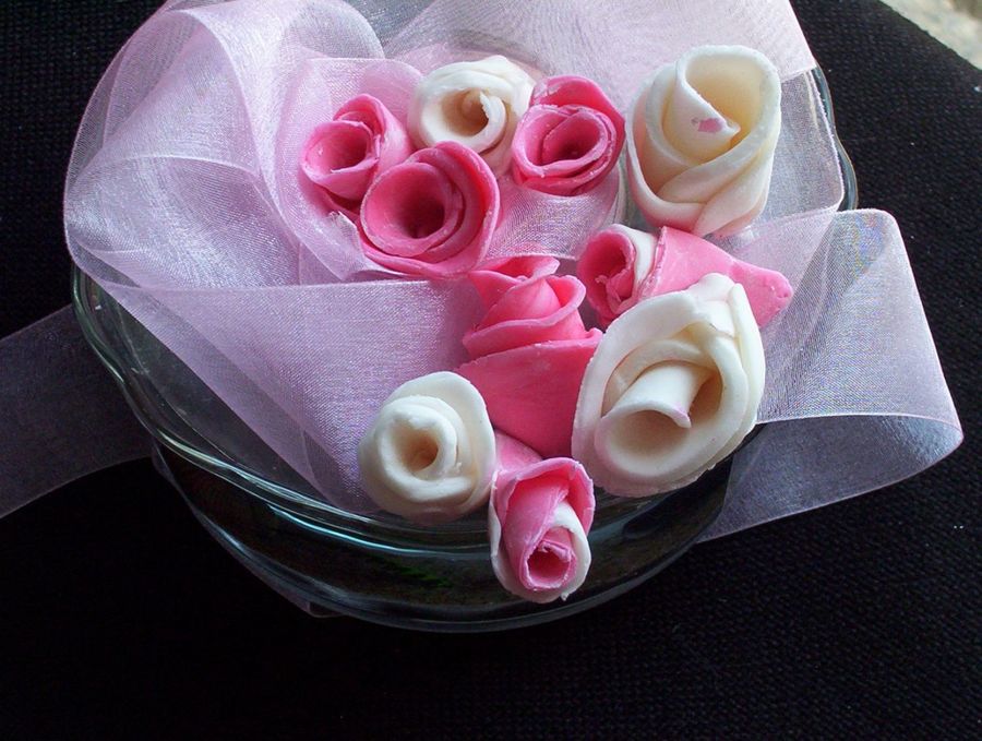 Duff Roses Rock! - CakeCentral.com