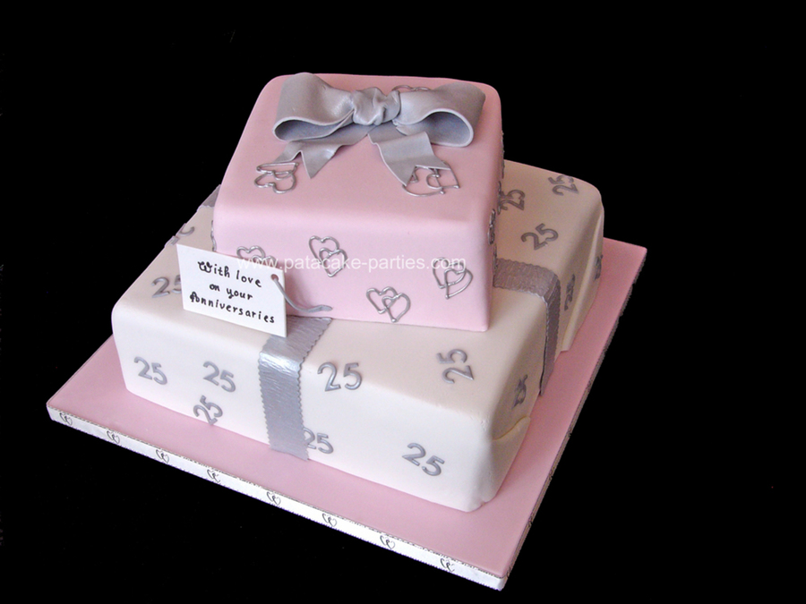 Anniversaries Cake - CakeCentral.com
