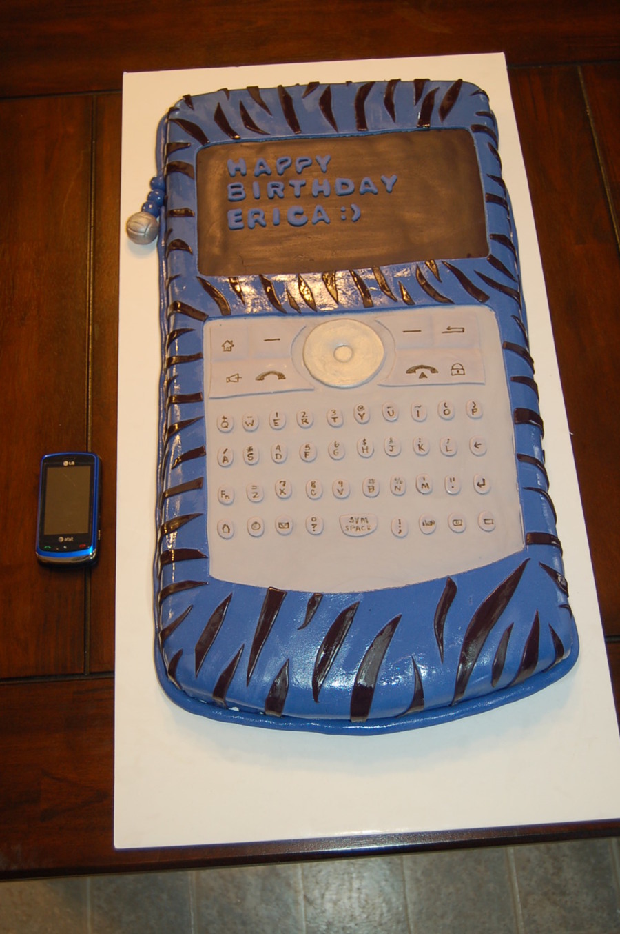 Cell Phone Cake - CakeCentral.com