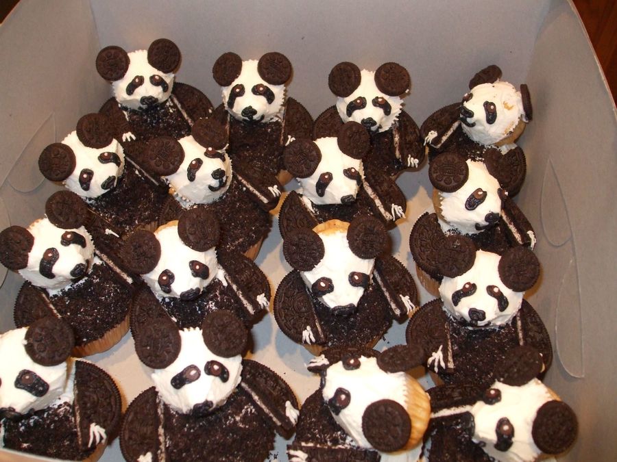 Panda Cupcakes - CakeCentral.com