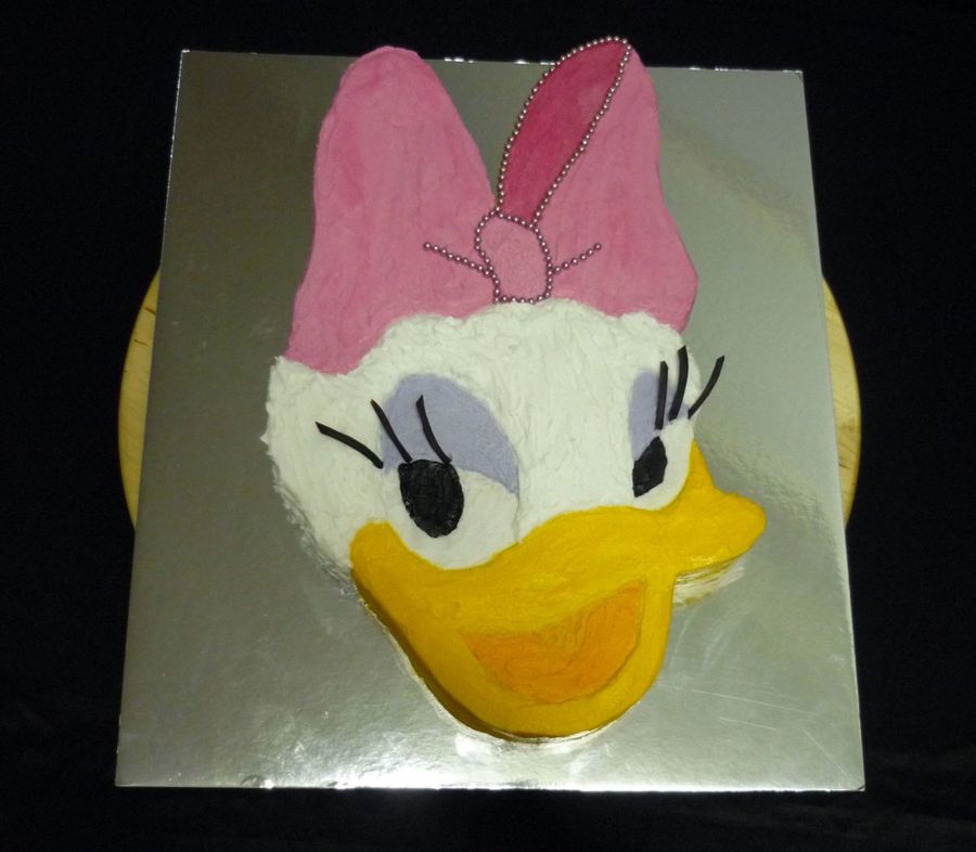 Daisy Duck Birthday Cake - CakeCentral.com