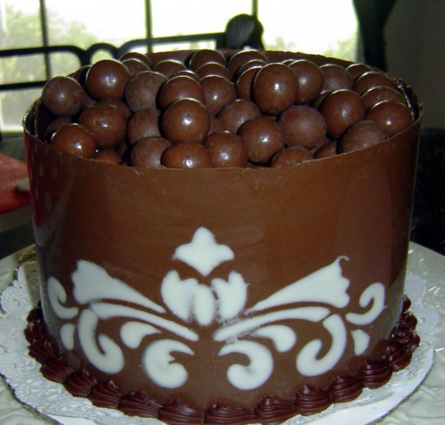 Chocolate Wrapped Cake - CakeCentral.com