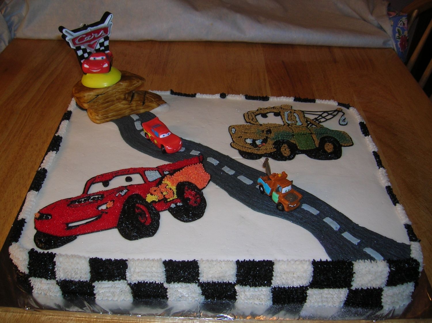 Cars Cake - CakeCentral.com