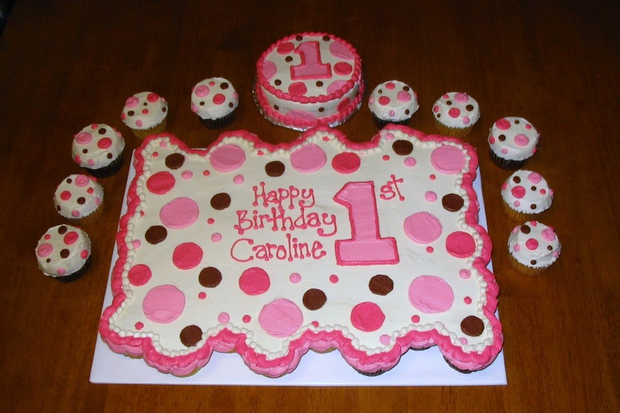 1St Birthday Cupcake Cake - CakeCentral.com