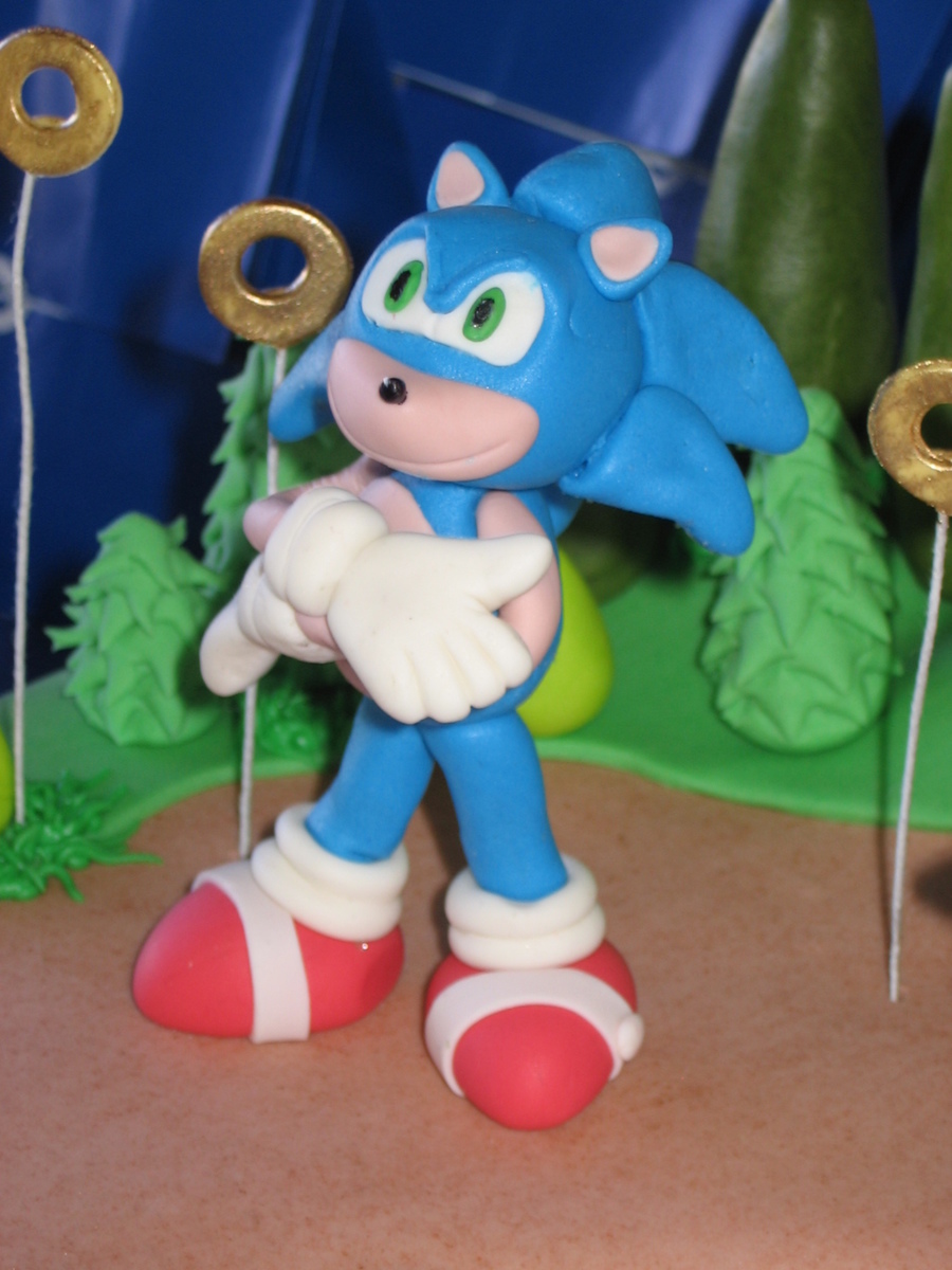 Sonic And Dr. Eggman - CakeCentral.com
