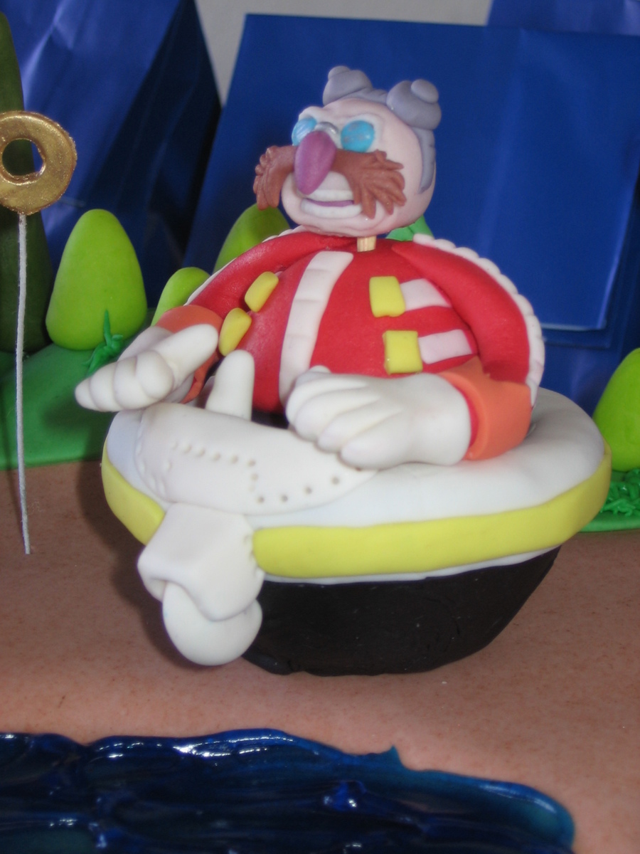 Sonic And Dr. Eggman - CakeCentral.com