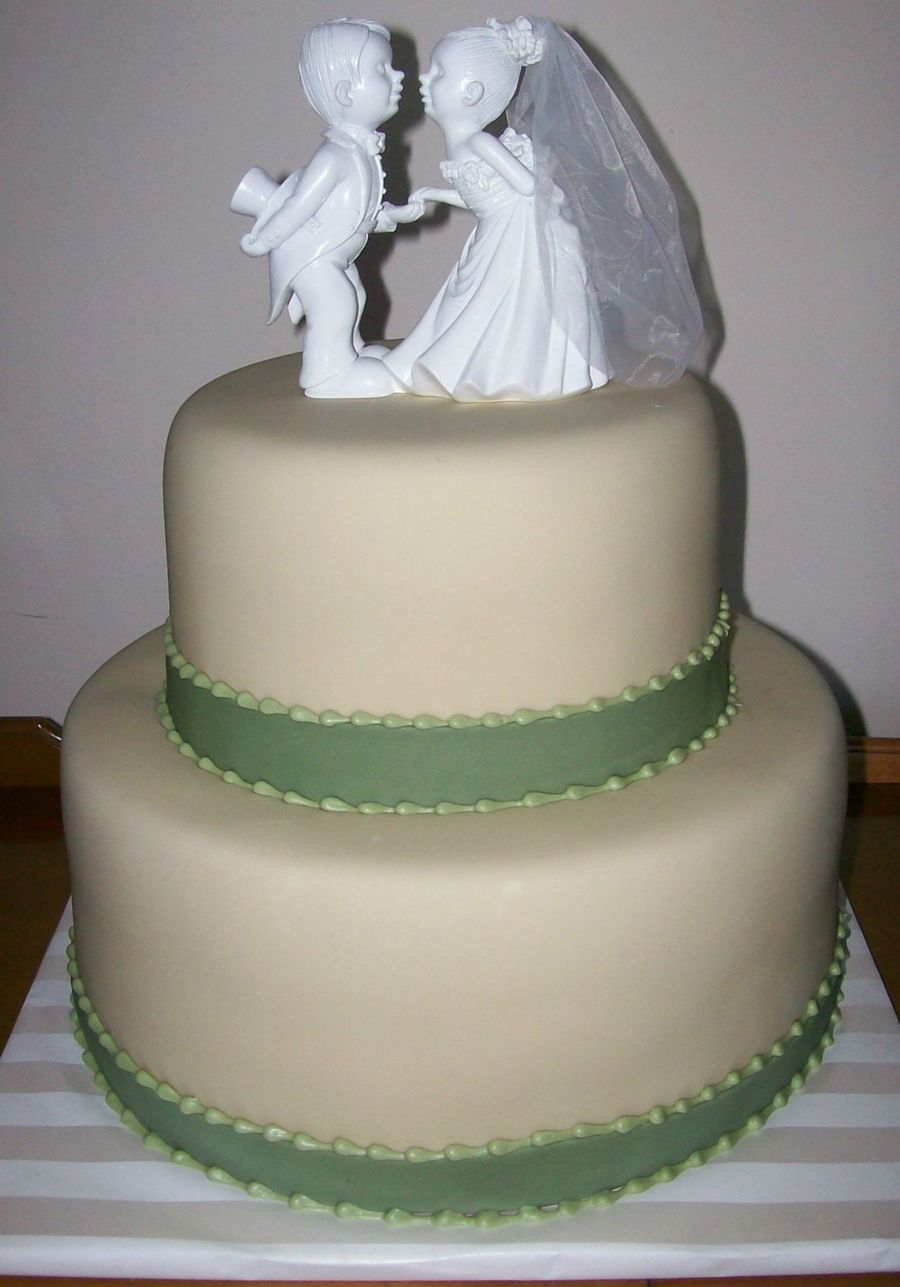 Kari's Reception Cake - CakeCentral.com
