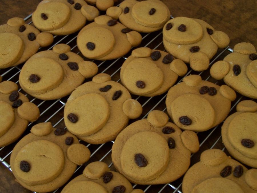 Gingerbread Bear Cookies - CakeCentral.com