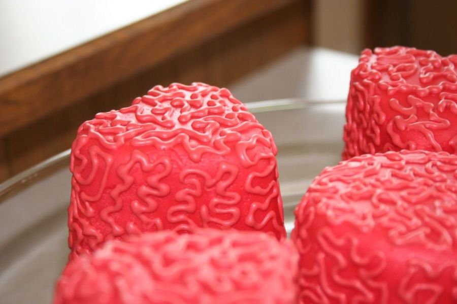 Heart Shaped Mini Cakes - CakeCentral.com