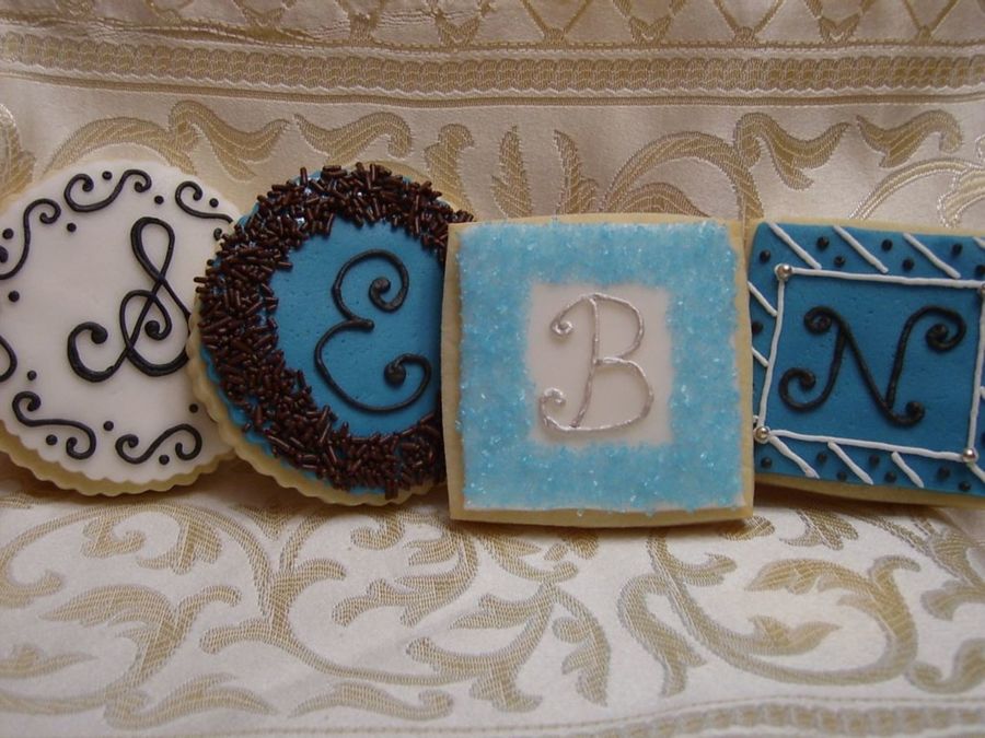 Monograms - CakeCentral.com