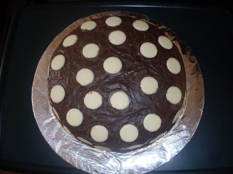 Chocolate Button Cake - CakeCentral.com