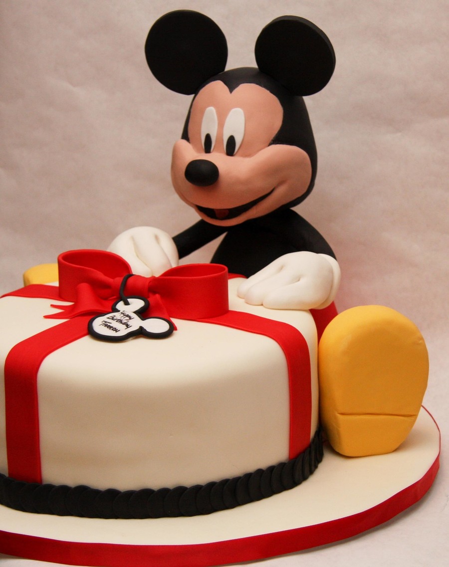 Mouse Birthday Cake - Icing Smiles - CakeCentral.com